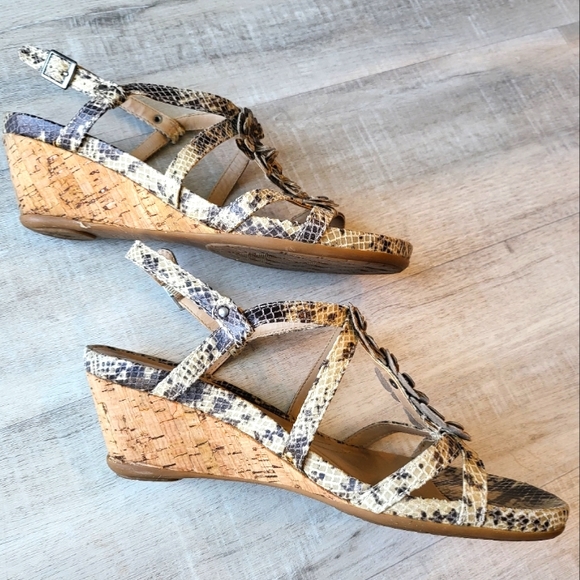 Naturalizer | Shoes | Naturalizer Sandals | Poshmark